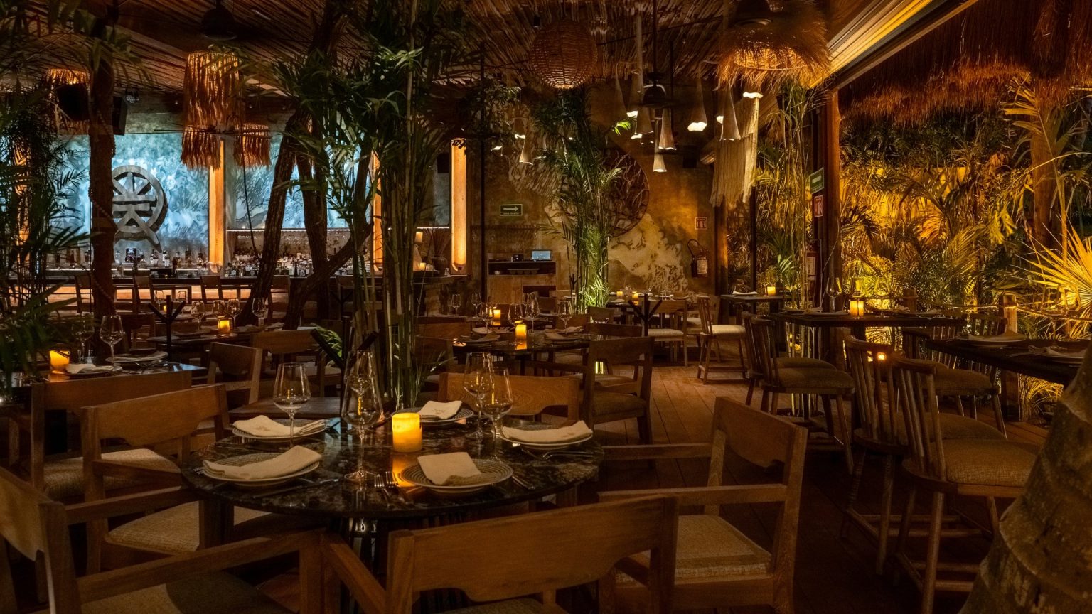 Lo que hace único a un restaurante que respeta la selva en Tulum - Bak Es